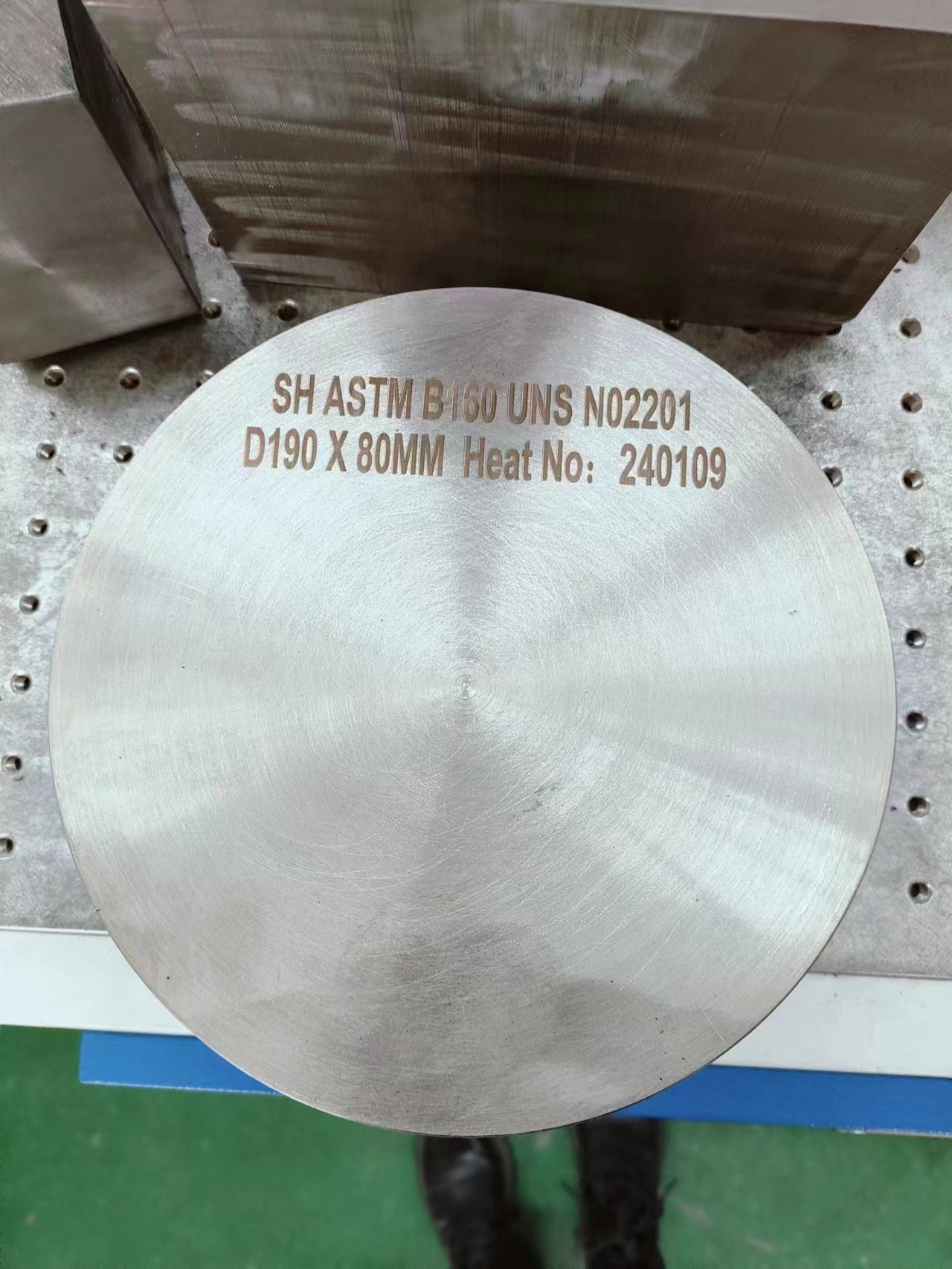 ASTM B160 UNS N02201 Round Bar - Henan Shenghe Pipe Industry
